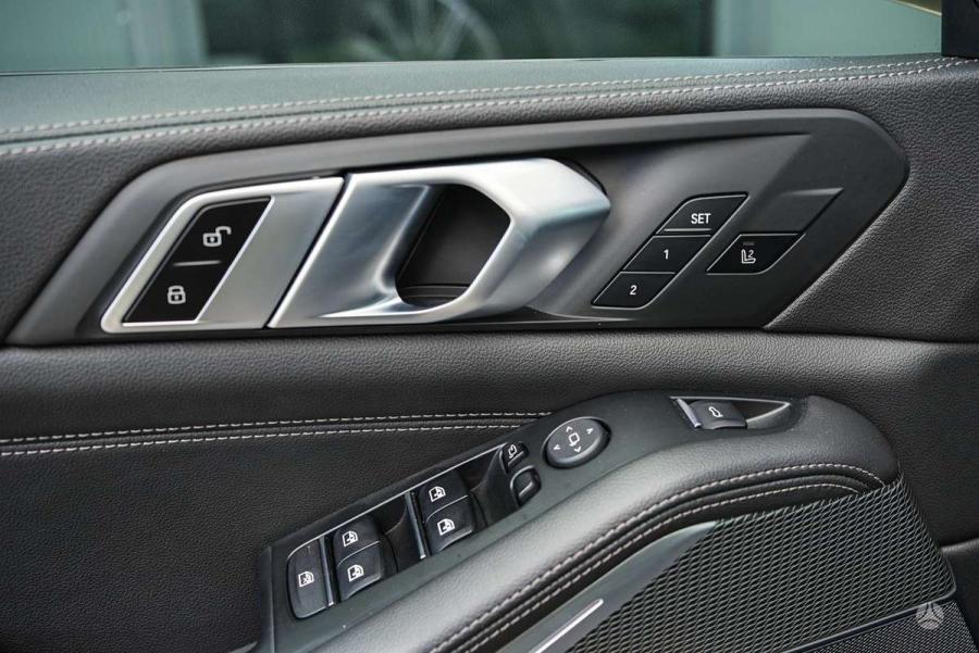 Zils BMW X5 2021 Kauņa, ar dzinēja tilpumu 2.99 L un nobraukumu 225 tūkst. km par 39950 €, foto 31 vietnē AUTOMOTO.COM.LV