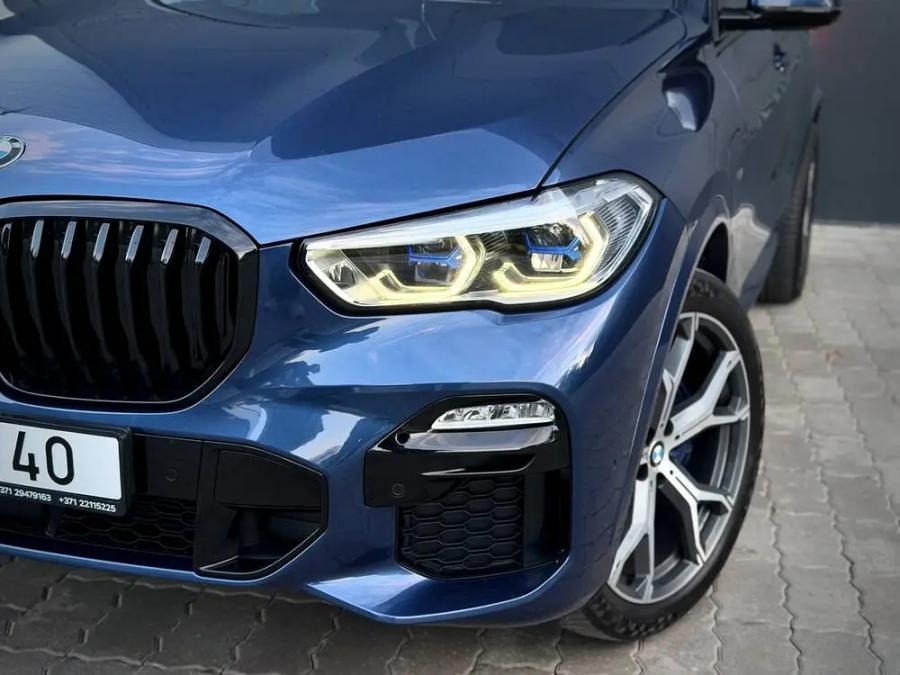 Blue BMW X5 2021 in Riga, with an engine capacity of 3.00 L and mileage of 172 thousand km for 41995 €, photo 7 on AUTOMOTO.COM.LV