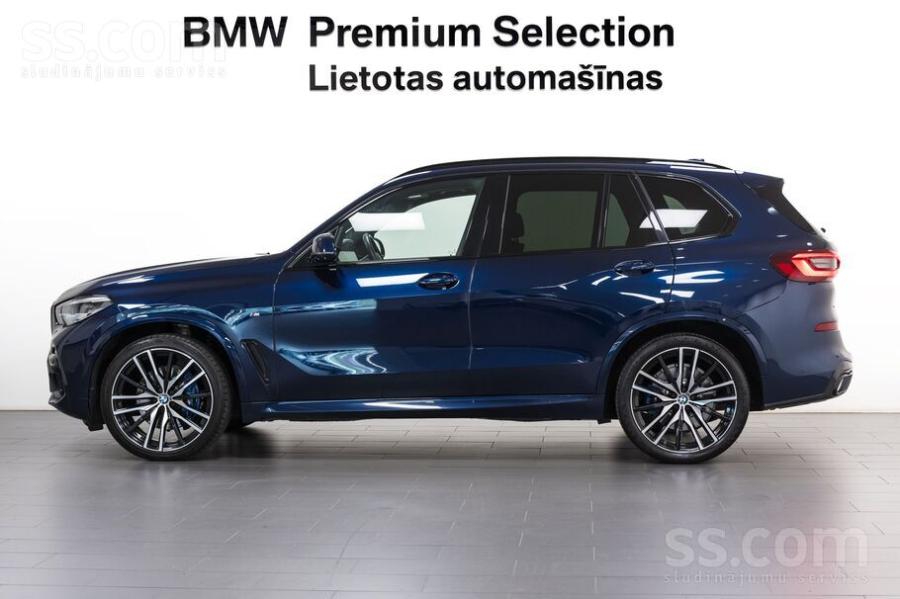 Blue BMW X5 2021 in Riga, with an engine capacity of 3.00 L and mileage of 90 thousand km for 48500 €, photo 3 on AUTOMOTO.COM.LV