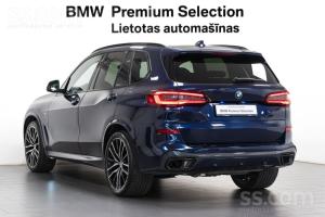 Blue BMW X5 2021 in Riga, with an engine capacity of 3.00 L and mileage of 90 thousand km for 48500 €, photo 4 on AUTOMOTO.COM.LV