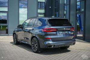 Blue BMW X5 2021 in Kaunas, with an engine capacity of 3.00 L and mileage of 225 thousand km for 39950 €, photo 10 on AUTOMOTO.COM.LV