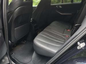Zils BMW X5 2021 Viļņa, ar dzinēja tilpumu 3.00 L un nobraukumu 223 tūkst. km par 37500 €, foto 26 vietnē AUTOMOTO.COM.LV