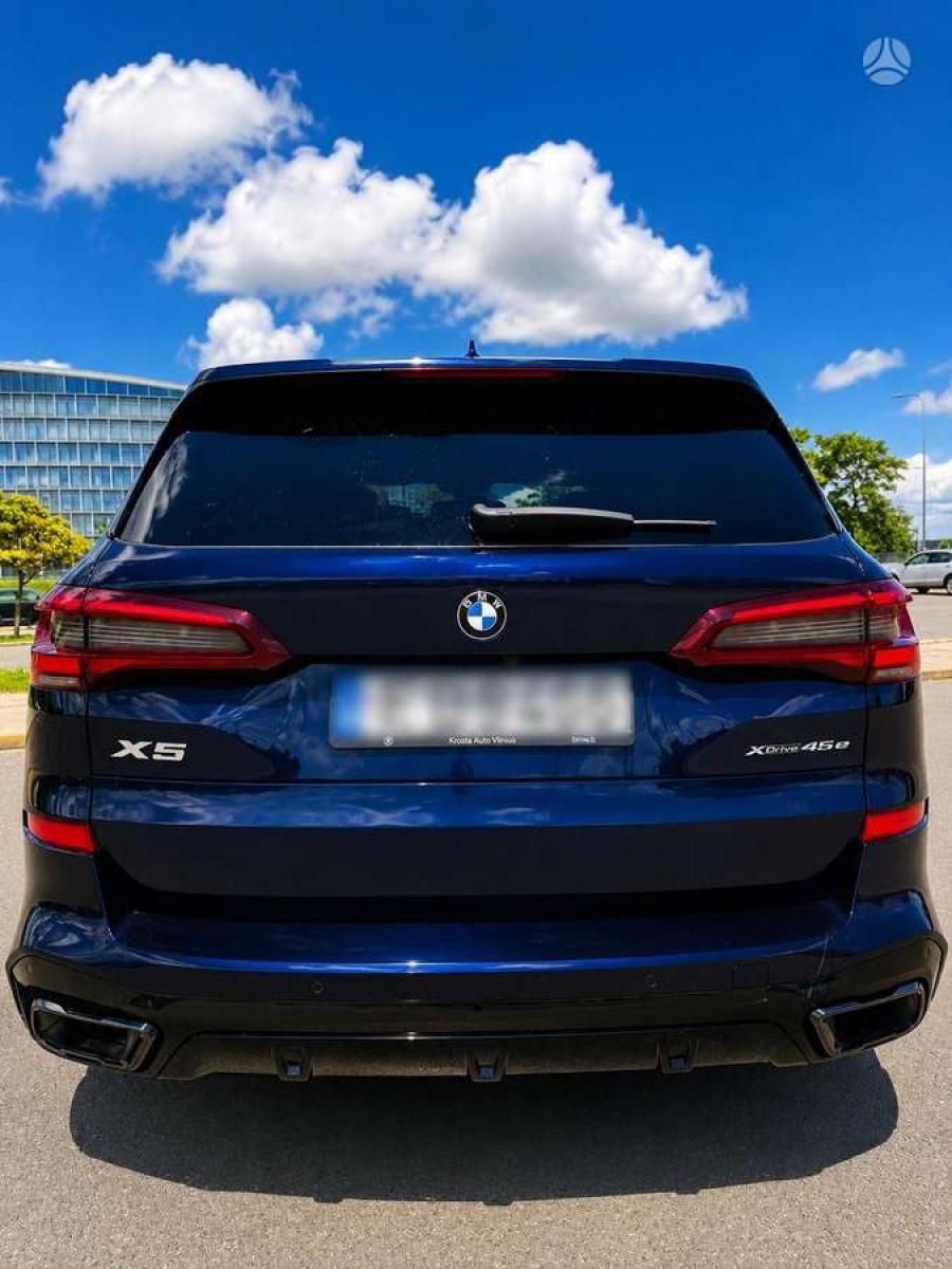 Blue BMW X5 2021 in Vilnius, with an engine capacity of 3.00 L and mileage of 91 thousand km for 56500 €, photo 4 on AUTOMOTO.COM.LV