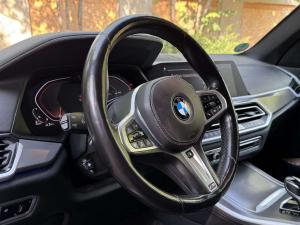 Zils BMW X5 2021 Viļņa, ar dzinēja tilpumu 3.00 L un nobraukumu 224 tūkst. km par 36999 €, foto 17 vietnē AUTOMOTO.COM.LV
