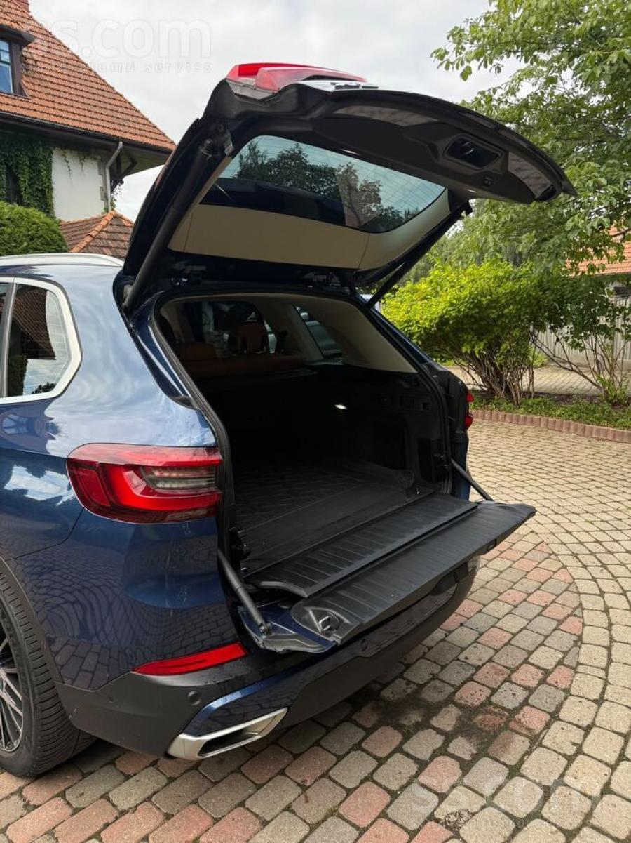 Zils BMW X5 2021 Rīga, ar dzinēja tilpumu 3.00 L un nobraukumu 135 tūkst. km par 43000 €, foto 6 vietnē AUTOMOTO.COM.LV