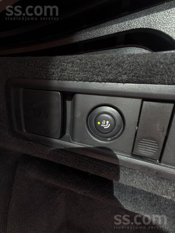 Zils BMW X5 2021 Rīga, ar dzinēja tilpumu 3.00 L un nobraukumu 135 tūkst. km par 43000 €, foto 9 vietnē AUTOMOTO.COM.LV