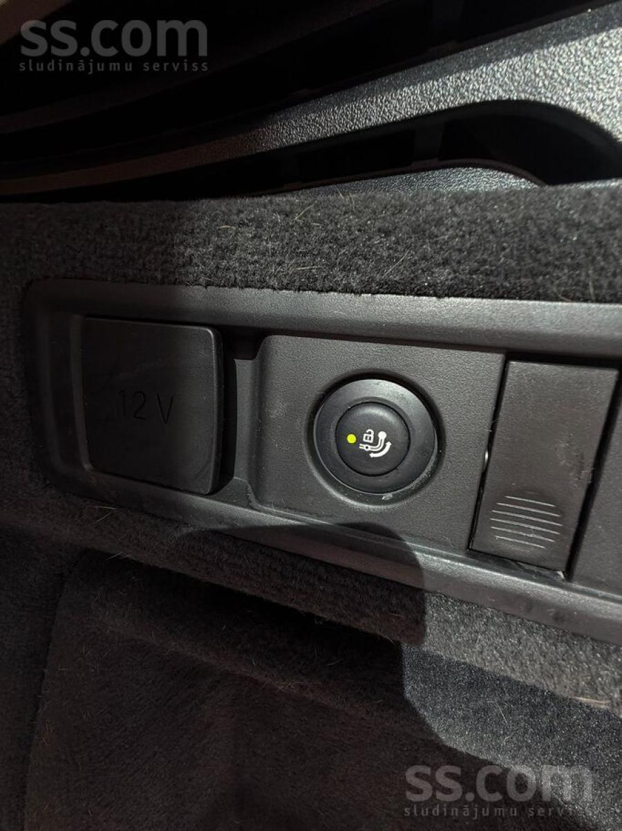 Zils BMW X5 2021 Rīga, ar dzinēja tilpumu 3.00 L un nobraukumu 135 tūkst. km par 43000 €, foto 10 vietnē AUTOMOTO.COM.LV