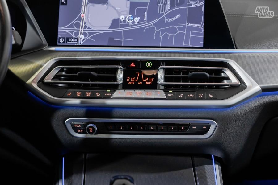 Zils BMW X5 2021 Viļņa, ar dzinēja tilpumu 3.00 L un nobraukumu 178 tūkst. km par 43491 €, foto 32 vietnē AUTOMOTO.COM.LV