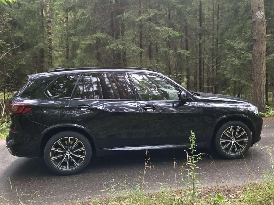 Blue BMW X5 2021 in Vilnius, with an engine capacity of 3.00 L and mileage of 224 thousand km for 35300 €, photo 9 on AUTOMOTO.COM.LV