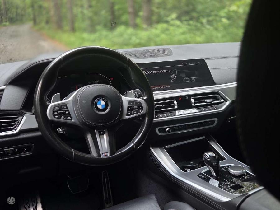 Blue BMW X5 2021 in Vilnius, with an engine capacity of 3.00 L and mileage of 224 thousand km for 35300 €, photo 14 on AUTOMOTO.COM.LV