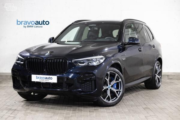 Blue BMW X5 2021 in Vilnius, with an engine capacity of 3.00 L and mileage of 137 thousand km for 48771 €, photo 1 on AUTOMOTO.COM.LV