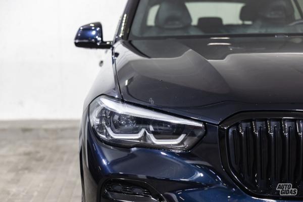 Blue BMW X5 2021 in Vilnius, with an engine capacity of 3.00 L and mileage of 137 thousand km for 48771 €, photo 4 on AUTOMOTO.COM.LV