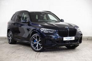 Blue BMW X5 2021 in Vilnius, with an engine capacity of 3.00 L and mileage of 137 thousand km for 48771 €, photo 6 on AUTOMOTO.COM.LV
