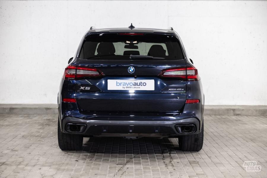 Blue BMW X5 2021 in Vilnius, with an engine capacity of 3.00 L and mileage of 137 thousand km for 48771 €, photo 12 on AUTOMOTO.COM.LV