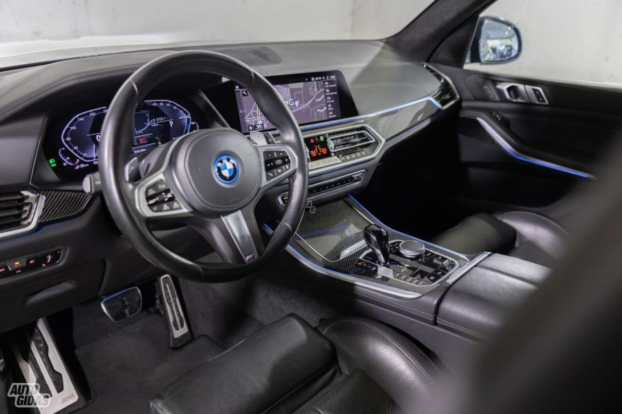 Blue BMW X5 2021 in Vilnius, with an engine capacity of 3.00 L and mileage of 137 thousand km for 48771 €, photo 14 on AUTOMOTO.COM.LV