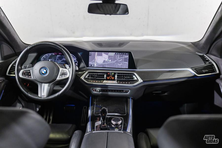 Blue BMW X5 2021 in Vilnius, with an engine capacity of 3.00 L and mileage of 137 thousand km for 48771 €, photo 24 on AUTOMOTO.COM.LV