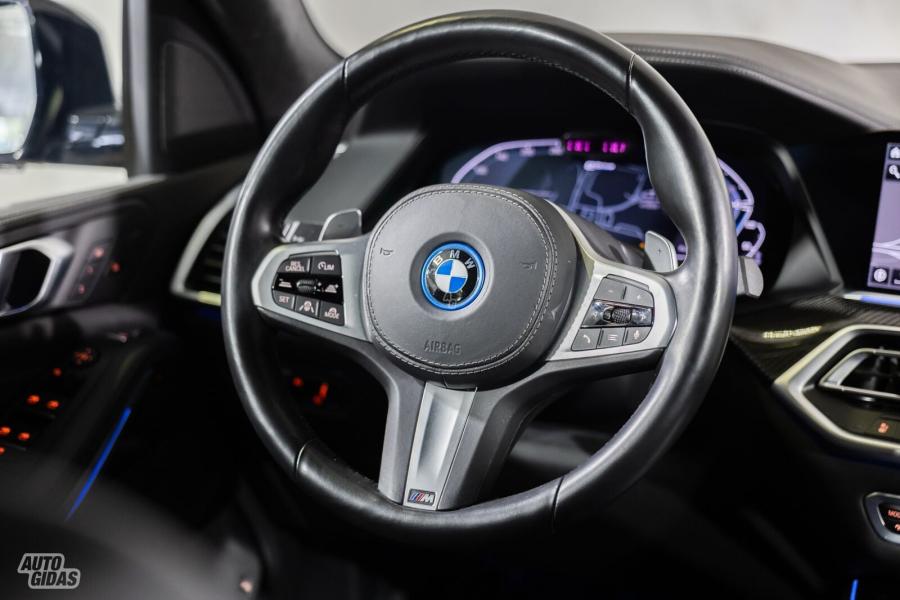 Blue BMW X5 2021 in Vilnius, with an engine capacity of 3.00 L and mileage of 137 thousand km for 48771 €, photo 25 on AUTOMOTO.COM.LV
