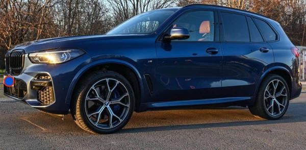 Blue BMW X5 2022 in Klaipeda, with an engine capacity of 2.99 L and mileage of 91 thousand km for 63499 €, photo 7 on AUTOMOTO.COM.LV