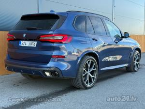 Blue BMW X5 2022 in Tallinn, with an engine capacity of 3.00 L and mileage of 90 thousand km for 54900 €, photo 3 on AUTOMOTO.COM.LV
