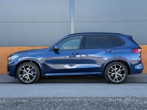 Blue BMW X5 2022 in Tallinn, with an engine capacity of 3.00 L and mileage of 90 thousand km for 54900 €, photo 6 on AUTOMOTO.COM.LV