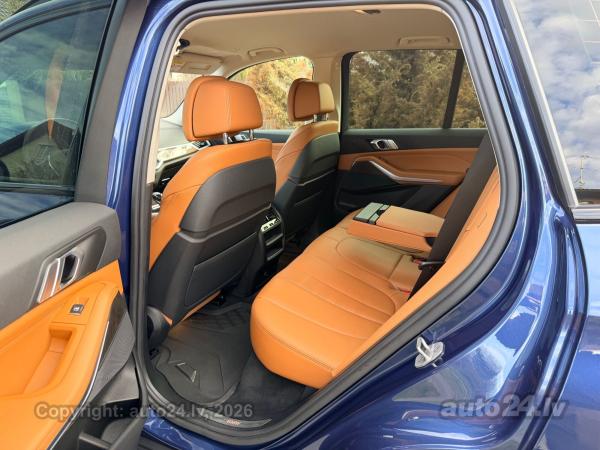 Zils BMW X5 2022 Tallina, ar dzinēja tilpumu 3.00 L un nobraukumu 40 tūkst. km par 59990 €, foto 10 vietnē AUTOMOTO.COM.LV