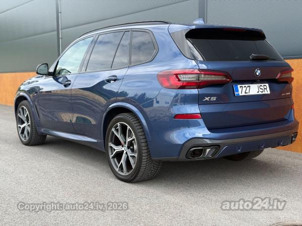 Zils BMW X5 2022 Tallina, ar dzinēja tilpumu 3.00 L un nobraukumu 136 tūkst. km par 49900 €, foto 4 vietnē AUTOMOTO.COM.LV