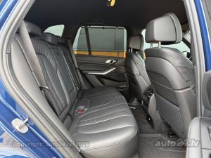 Zils BMW X5 2022 Tallina, ar dzinēja tilpumu 3.00 L un nobraukumu 136 tūkst. km par 49900 €, foto 12 vietnē AUTOMOTO.COM.LV