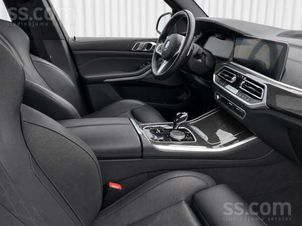 Blue BMW X5 2022 in Tukums, with an engine capacity of 3.00 L and mileage of 148 thousand km for 49990 €, photo 4 on AUTOMOTO.COM.LV