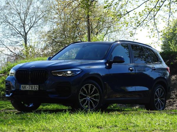 Zils BMW X5 2023 Rīga, ar dzinēja tilpumu 3.00 L un nobraukumu 43 tūkst. km par 59650 €, foto 1 vietnē AUTOMOTO.COM.LV