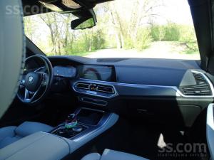 Zils BMW X5 2023 Rīga, ar dzinēja tilpumu 3.00 L un nobraukumu 43 tūkst. km par 19700 €, foto 15 vietnē AUTOMOTO.COM.LV