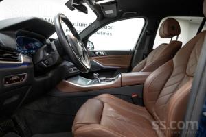 Zils BMW X5 2023 Rīga, ar dzinēja tilpumu 3.00 L un nobraukumu 150 tūkst. km par 43900 €, foto 6 vietnē AUTOMOTO.COM.LV