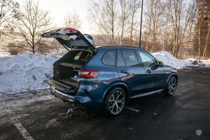 Blue BMW X5 2023 in Kaunas, with an engine capacity of 3.00 L and mileage of 25 thousand km for 50000 €, photo 8 on AUTOMOTO.COM.LV