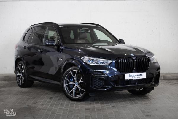 BMW X5 2023 Viļņa vietnē Zils BMW X5 2023 Viļņa, ar dzinēja tilpumu 3.00 L un nobraukumu 167 tūkst. km par 48771 €, foto 4 vietnē AUTOMOTO.COM.LV