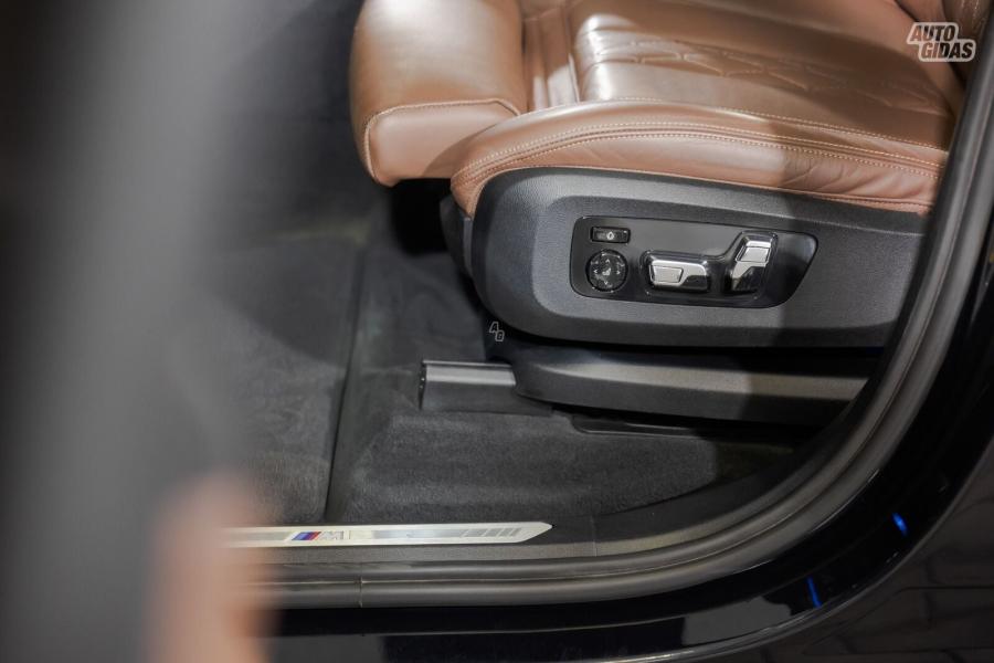 Zils BMW X5 2023 Viļņa, ar dzinēja tilpumu 3.00 L un nobraukumu 167 tūkst. km par 48771 €, foto 18 vietnē AUTOMOTO.COM.LV