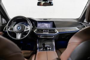 Zils BMW X5 2023 Viļņa, ar dzinēja tilpumu 3.00 L un nobraukumu 167 tūkst. km par 48771 €, foto 25 vietnē AUTOMOTO.COM.LV