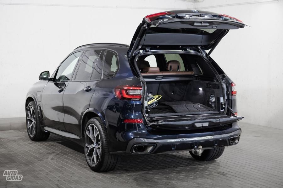 Zils BMW X5 2023 Viļņa, ar dzinēja tilpumu 3.00 L un nobraukumu 167 tūkst. km par 48771 €, foto 37 vietnē AUTOMOTO.COM.LV