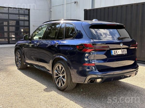 Zils BMW X5 2024 Rīga, ar dzinēja tilpumu 3.00 L un nobraukumu 35 tūkst. km par 64900 €, foto 4 vietnē AUTOMOTO.COM.LV