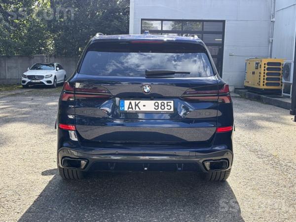 Zils BMW X5 2024 Rīga, ar dzinēja tilpumu 3.00 L un nobraukumu 35 tūkst. km par 64900 €, foto 5 vietnē AUTOMOTO.COM.LV