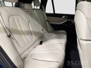 Zils BMW X5 2025 Rīga, ar dzinēja tilpumu 3.00 L un nobraukumu 13 tūkst. km par 89900 €, foto 13 vietnē AUTOMOTO.COM.LV