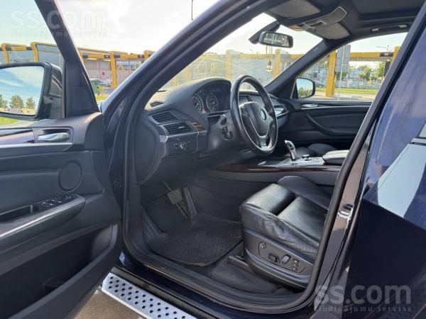 Zils BMW X5 2008 Liepāja, ar dzinēja tilpumu 3.00 L un nobraukumu 237 tūkst. km par 10000 €, foto 5 vietnē AUTOMOTO.COM.LV