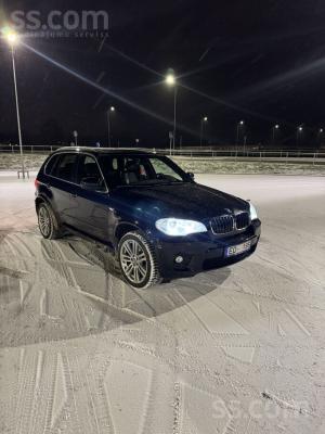 Zils BMW X5 2010 Rēzekne, ar dzinēja tilpumu 3.00 L un nobraukumu 332 tūkst. km par 13500 €, foto 3 vietnē AUTOMOTO.COM.LV