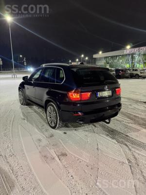 Zils BMW X5 2010 Rēzekne, ar dzinēja tilpumu 3.00 L un nobraukumu 332 tūkst. km par 13500 €, foto 7 vietnē AUTOMOTO.COM.LV