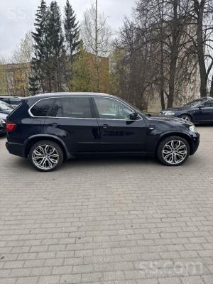 Zils BMW X5 2010 Rēzekne, ar dzinēja tilpumu 3.00 L un nobraukumu 332 tūkst. km par 12500 €, foto 7 vietnē AUTOMOTO.COM.LV