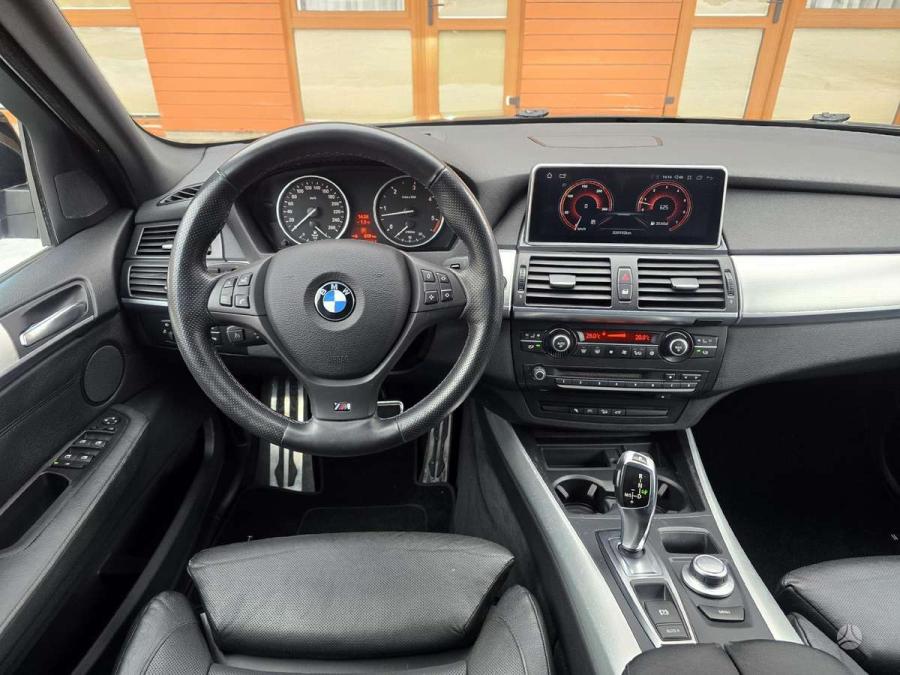 Zils BMW X5 2008 Marijampole, ar dzinēja tilpumu 3.00 L un nobraukumu 320 tūkst. km par 8300 €, foto 18 vietnē AUTOMOTO.COM.LV