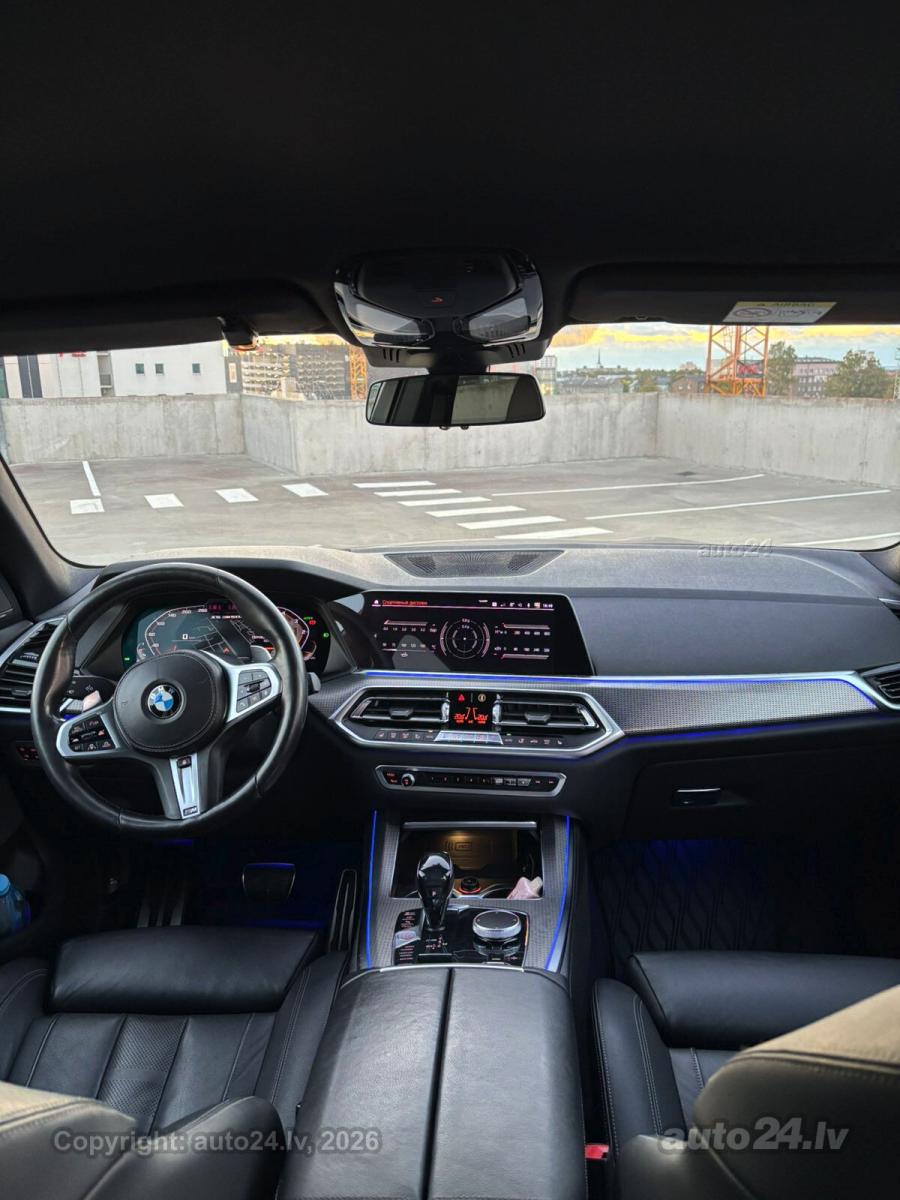 Zils BMW X5 2019 Tallina, ar dzinēja tilpumu 0.00 L un nobraukumu 105 tūkst. km par 49999 €, foto 4 vietnē AUTOMOTO.COM.LV