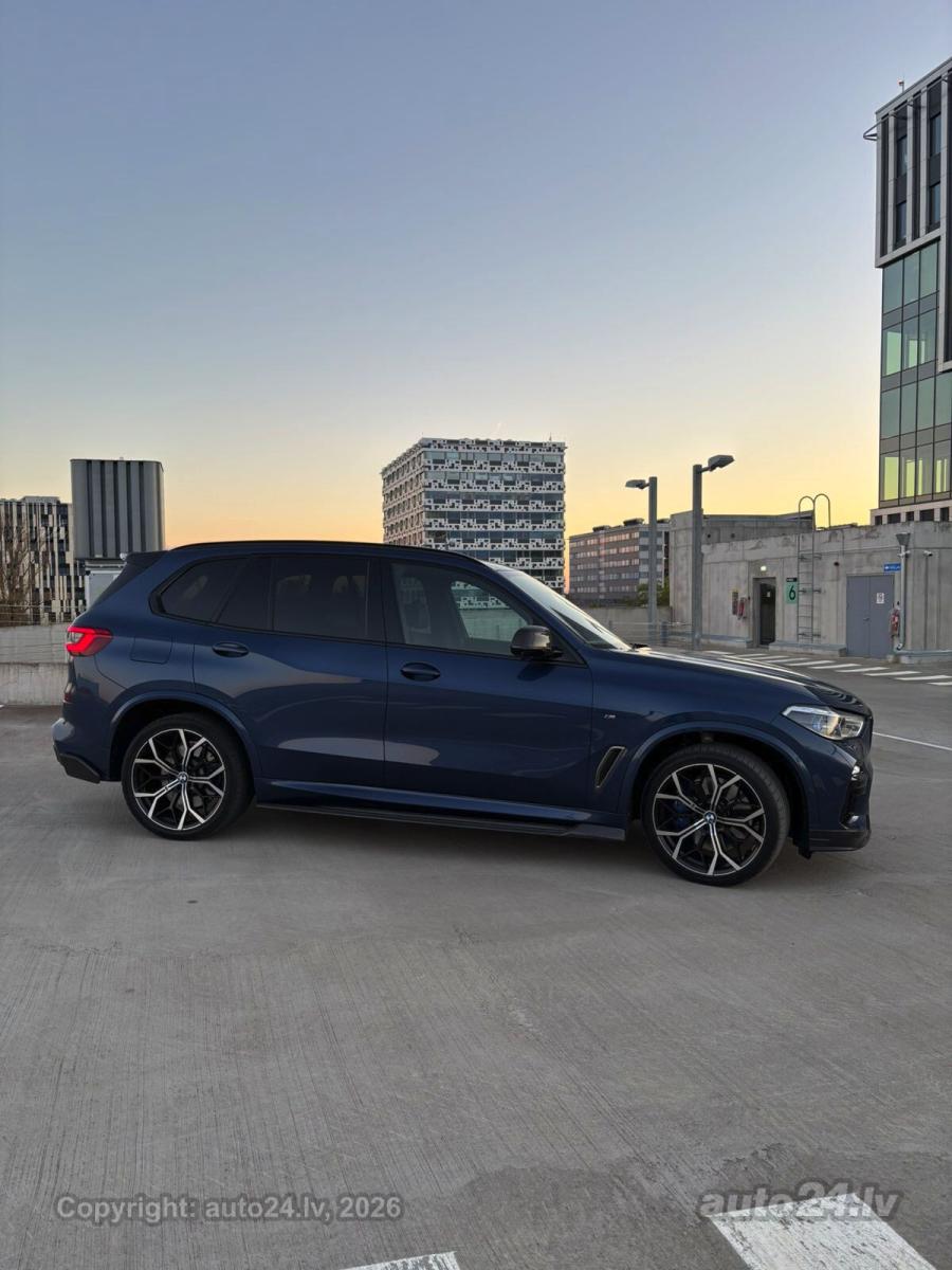 Zils BMW X5 2019 Tallina, ar dzinēja tilpumu 0.00 L un nobraukumu 105 tūkst. km par 49999 €, foto 8 vietnē AUTOMOTO.COM.LV