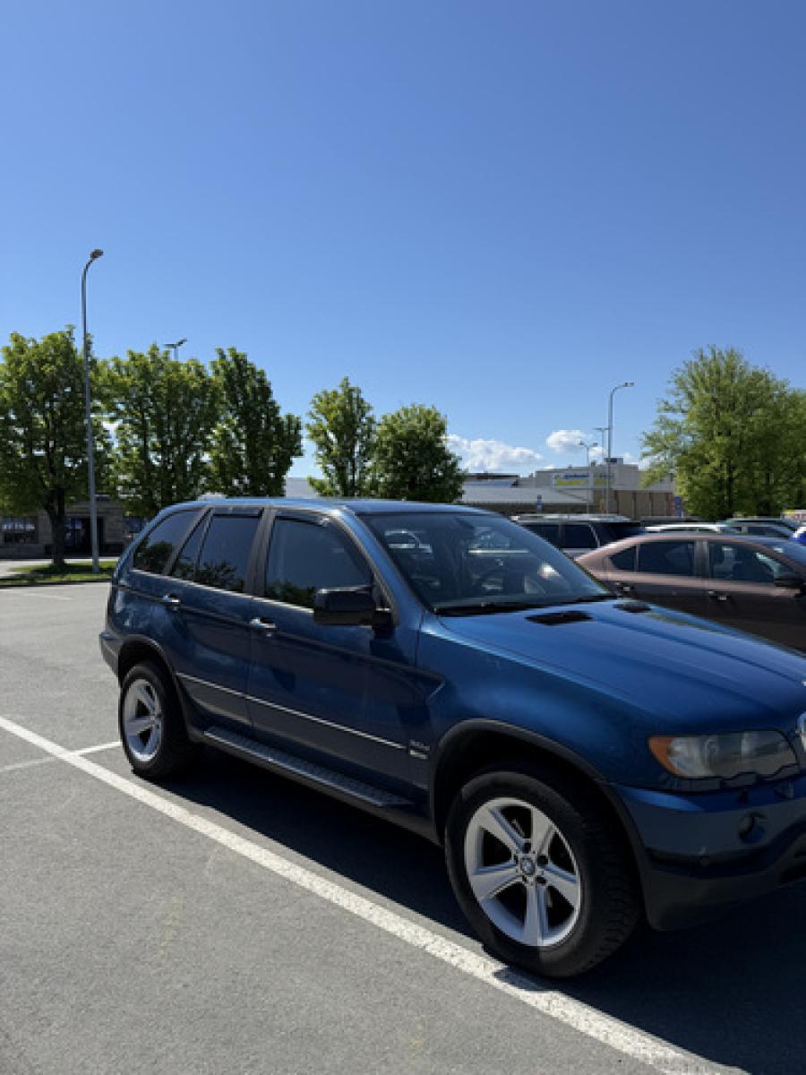 Zils BMW X5 2003 Narva, ar dzinēja tilpumu 0.00 L un nobraukumu 396 tūkst. km par 3500 €, foto 8 vietnē AUTOMOTO.COM.LV