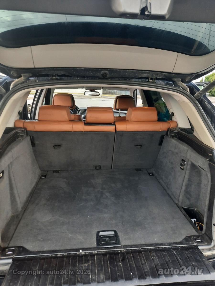 Zils BMW X5 2008 Tartu, ar dzinēja tilpumu 3.00 L un nobraukumu 366 tūkst. km par 6666 €, foto 8 vietnē AUTOMOTO.COM.LV