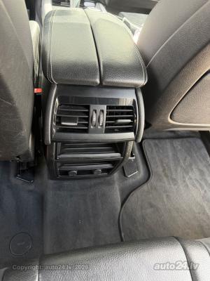 Zils BMW X5 2017 Tallina, ar dzinēja tilpumu 3.00 L un nobraukumu 278 tūkst. km par 26500 €, foto 16 vietnē AUTOMOTO.COM.LV