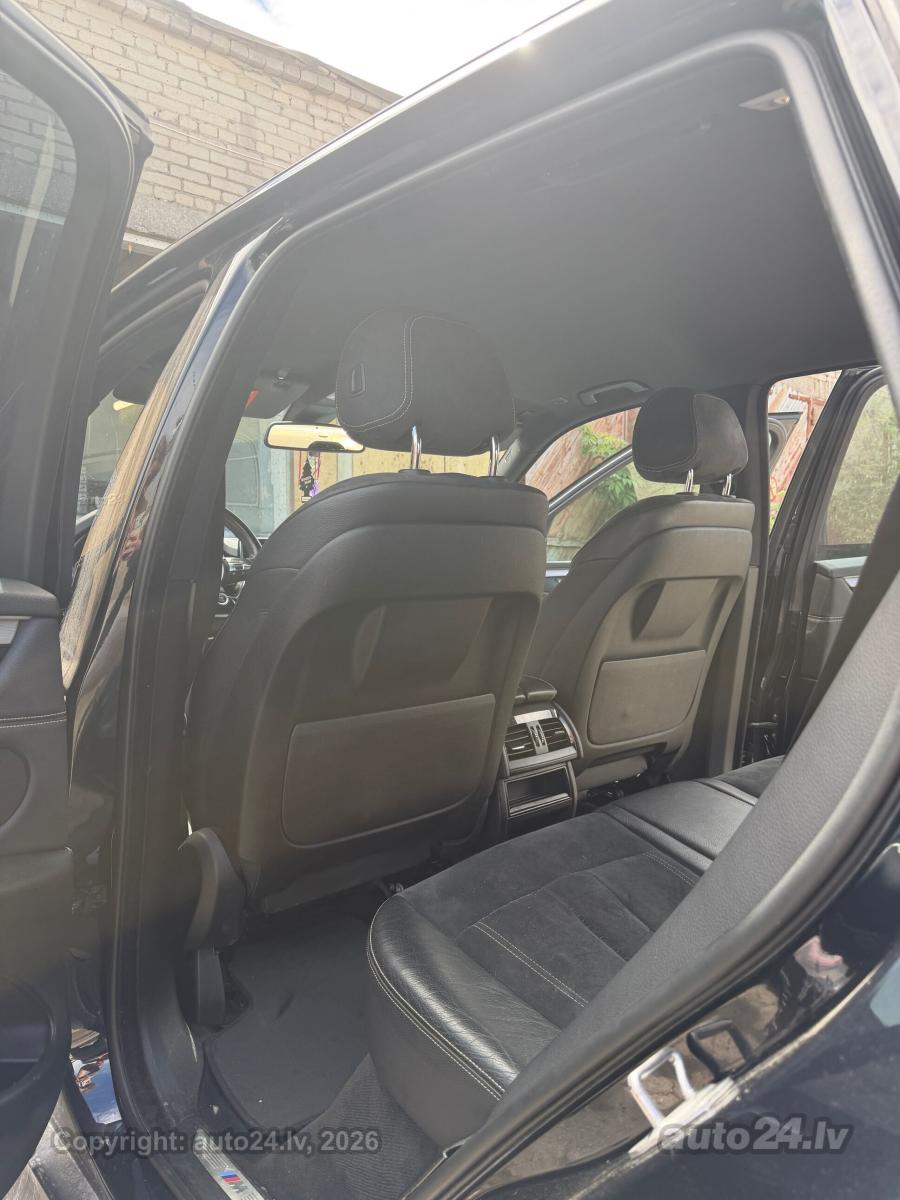 Zils BMW X5 2017 Tallina, ar dzinēja tilpumu 3.00 L un nobraukumu 278 tūkst. km par 26500 €, foto 20 vietnē AUTOMOTO.COM.LV